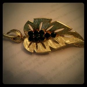 Cato | Jewelry | Vintage 8 Emerald Gold Pin | Poshmark